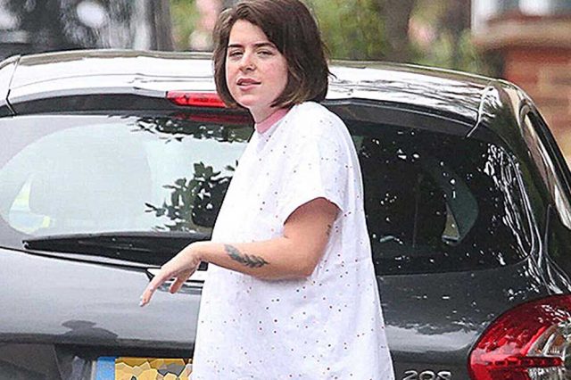 Tom Cruise & Nicole Kidman’s Daughter Isabella, 28, Glows In Rare ...