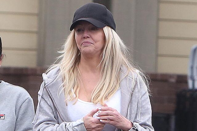 60-Year-Old Heather Locklear Came Out With Her Jumpsuit Torn While ...