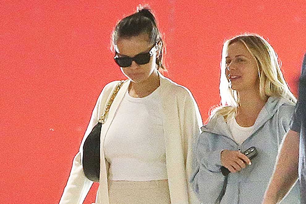 Selena Gomez's BFF Raquelle Stevens Answers 'My Brain & Me' Reaction ...